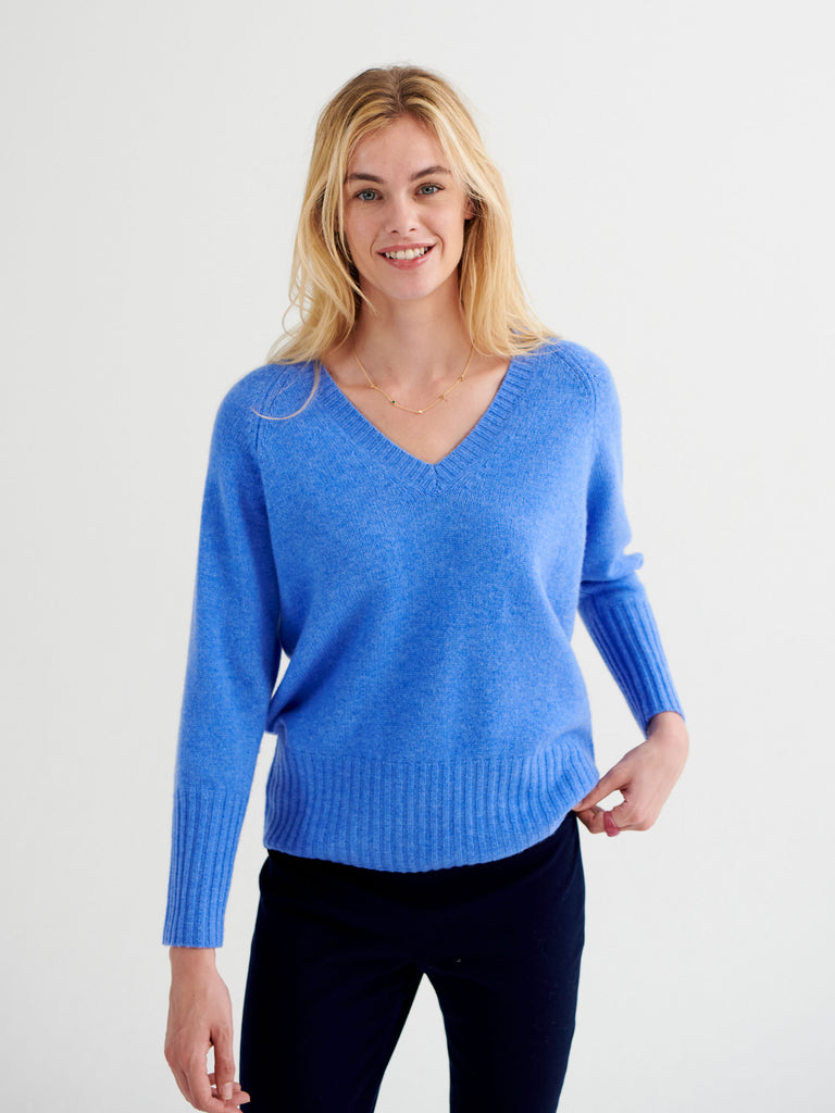 Mari perfect cashmere sweater in bright blue – NRBY Clothing